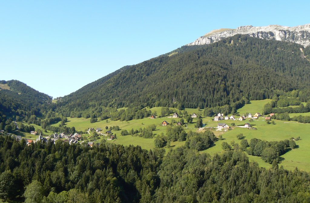 Le massif montagneux de chartreuse - Bois-de-Chartreuse